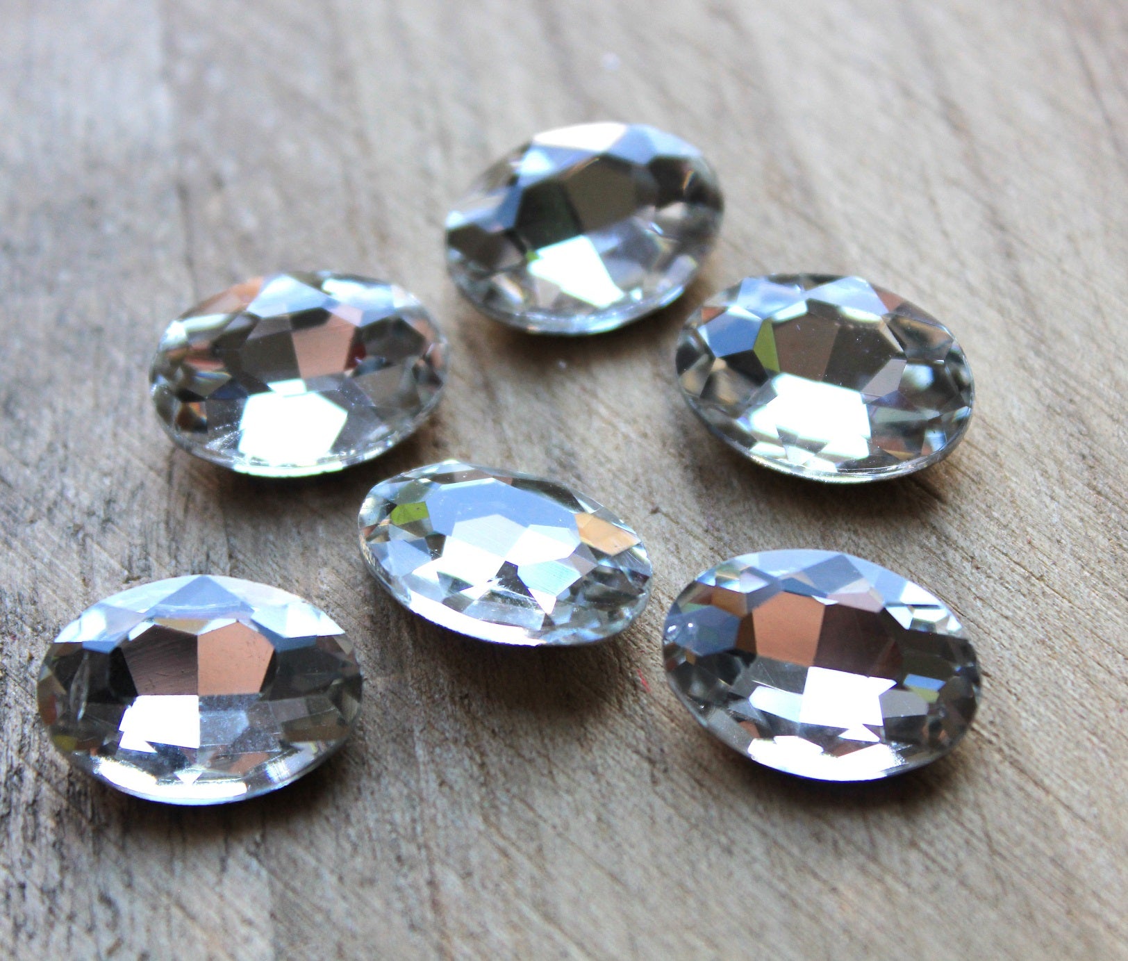 The Bead Store 18x13mm Crystal Glass Oval Rivoli Fancy Stone